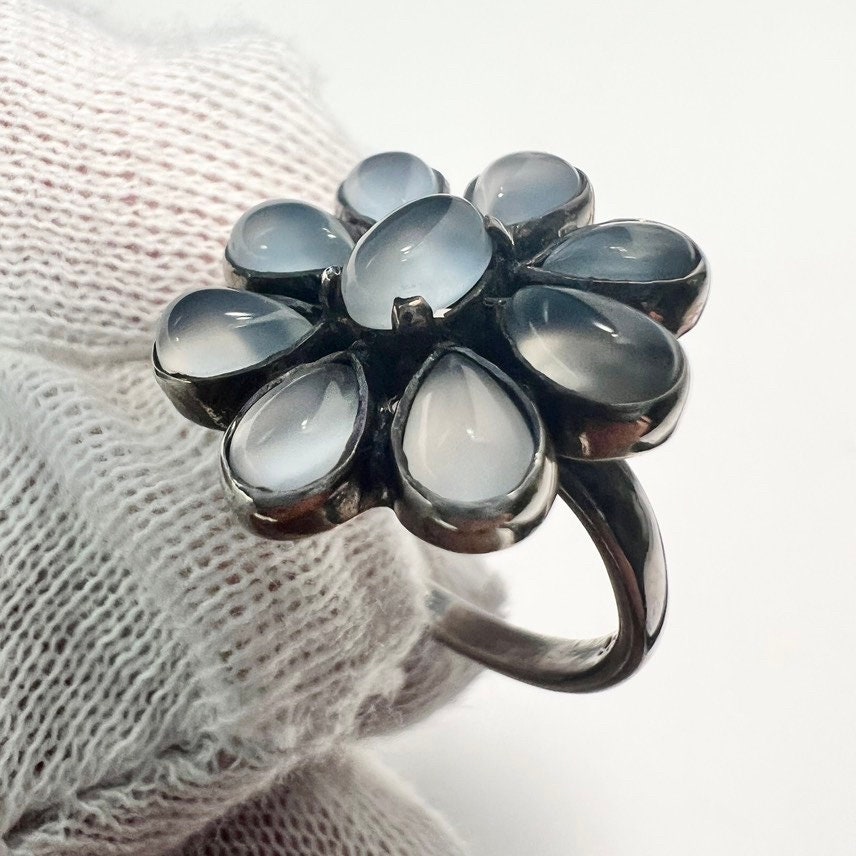 C. 1940 10k Gold Vintage Retro Modern Ring With a Free Gift of a C ...