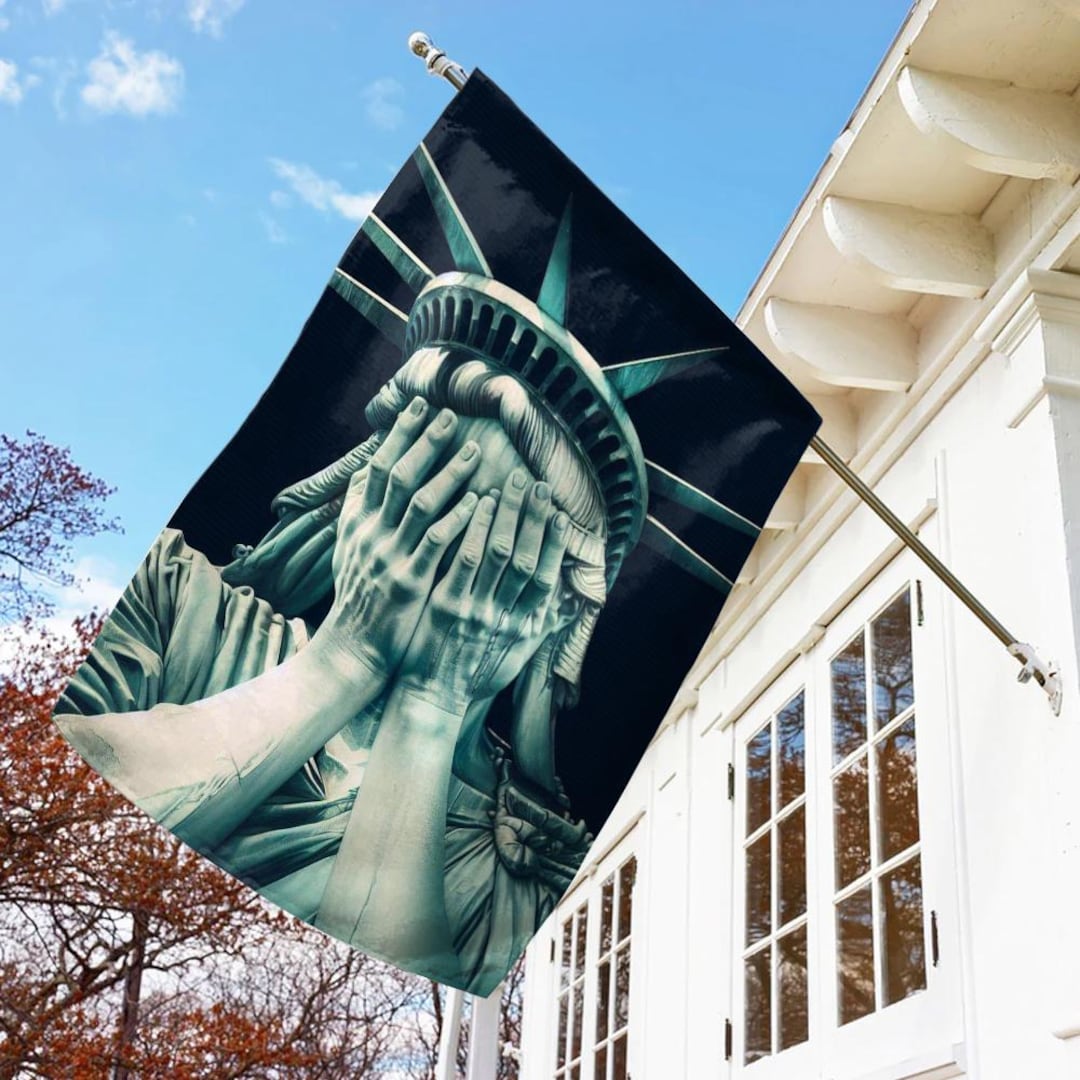 Weeping Statue of Liberty Garden Flag , Lady Liberty Flag, Democracy ...