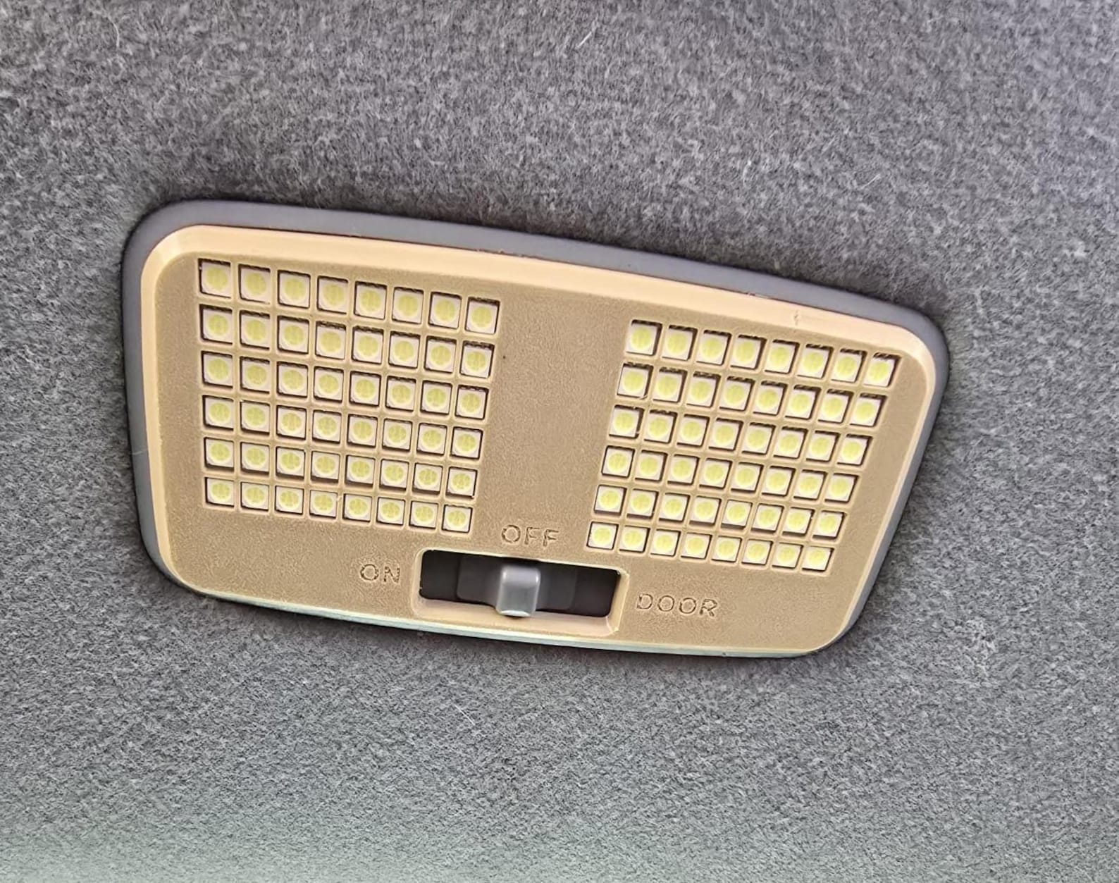 Toyota 4runner 4th Gen Internal Dome Light Replacement (2nd and 3rd Row ...