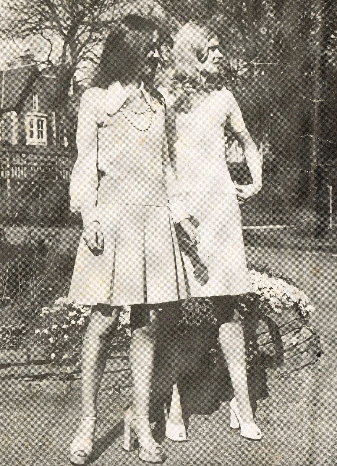 Original Vintage 1960s My Weekly Pattern (complete) No. 7359 Size 16 Skirt With Two Options ...