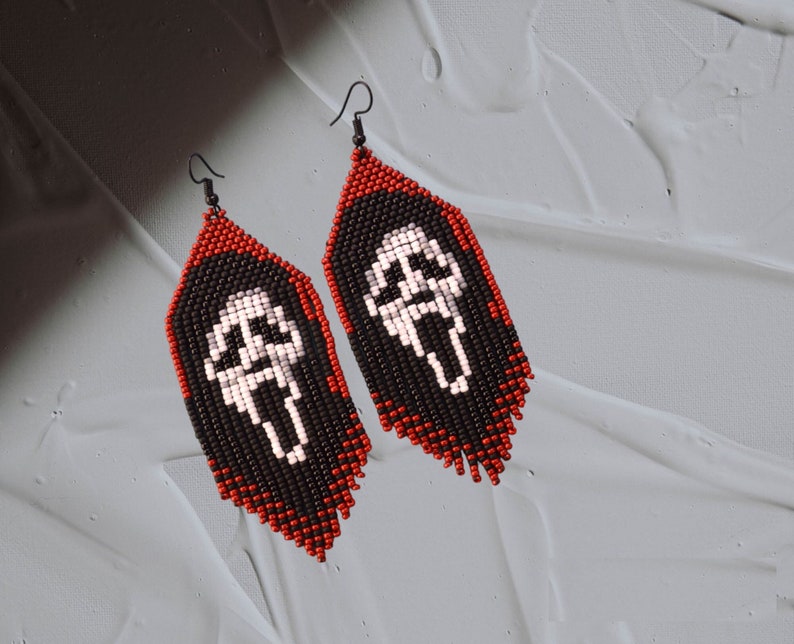 Handmade Beaded Scream Earrings: Spooky Halloween Jewelry - Etsy