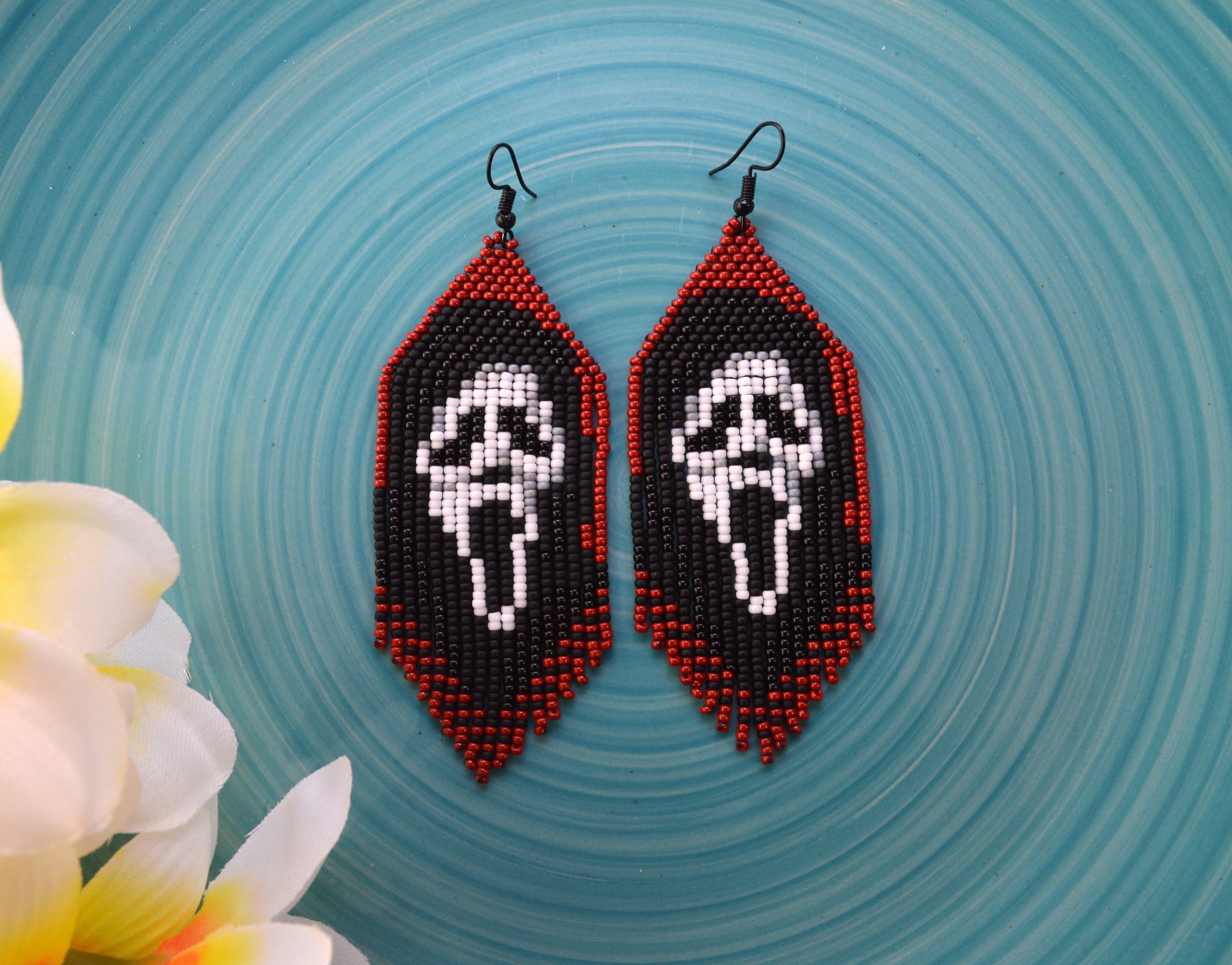 Handmade Beaded Scream Earrings: Spooky Halloween Jewelry - Etsy
