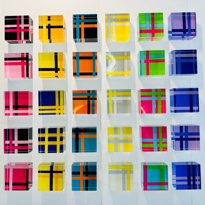 Packs of 30 Plexiglass Blocks With Plaid Pattern Vinyl Art on Acrylic ...