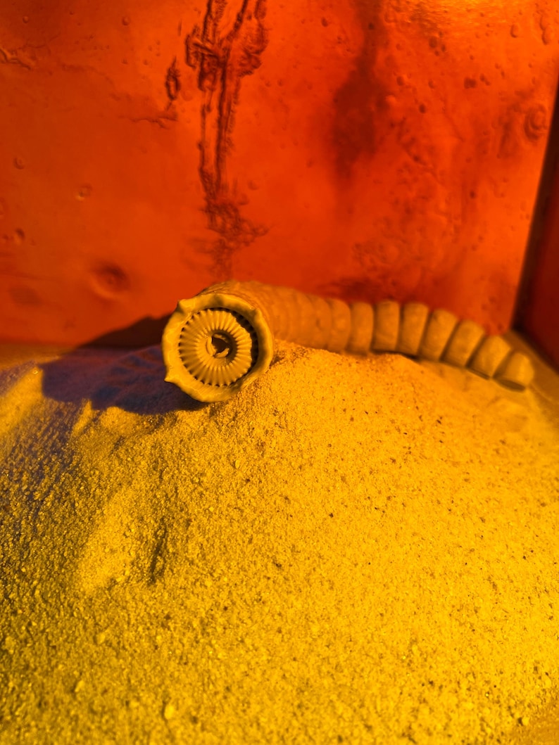 Flexible Dune Sandworm Toy – 3D Printed Articulated Sci-fi Creature ...