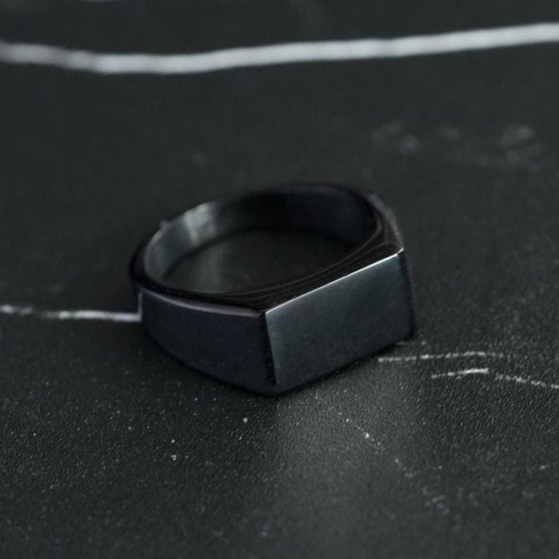 Signet Ring Man Black - Etsy UK
