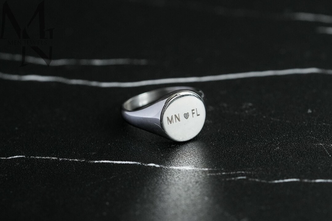 Personalised Silver Circle Signet Ring, Custom Signet Ring for Dad ...