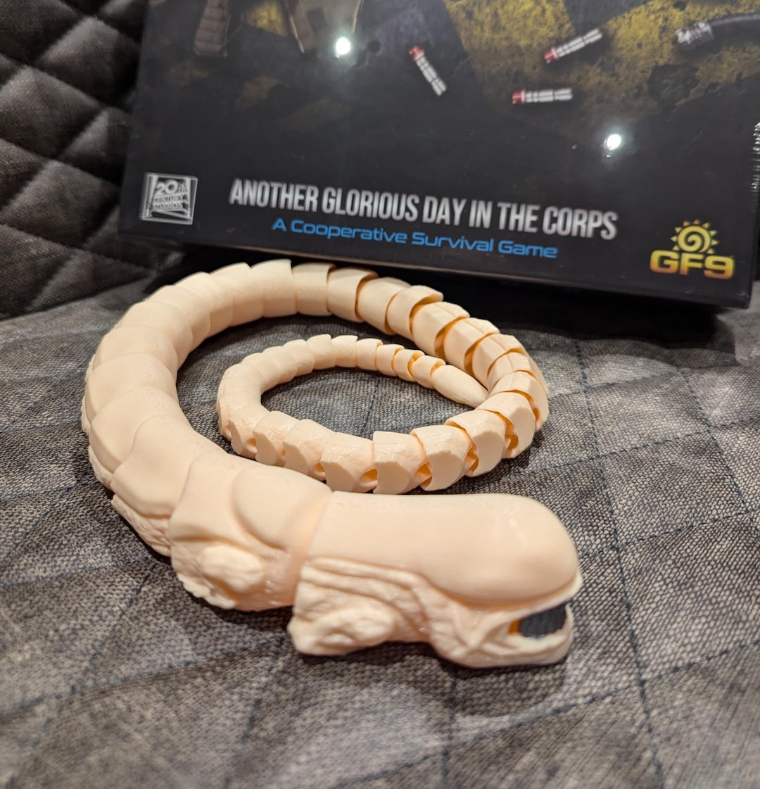 Articulated Chest-burster Alien – A Spine-chilling Icon Brought to Life ...