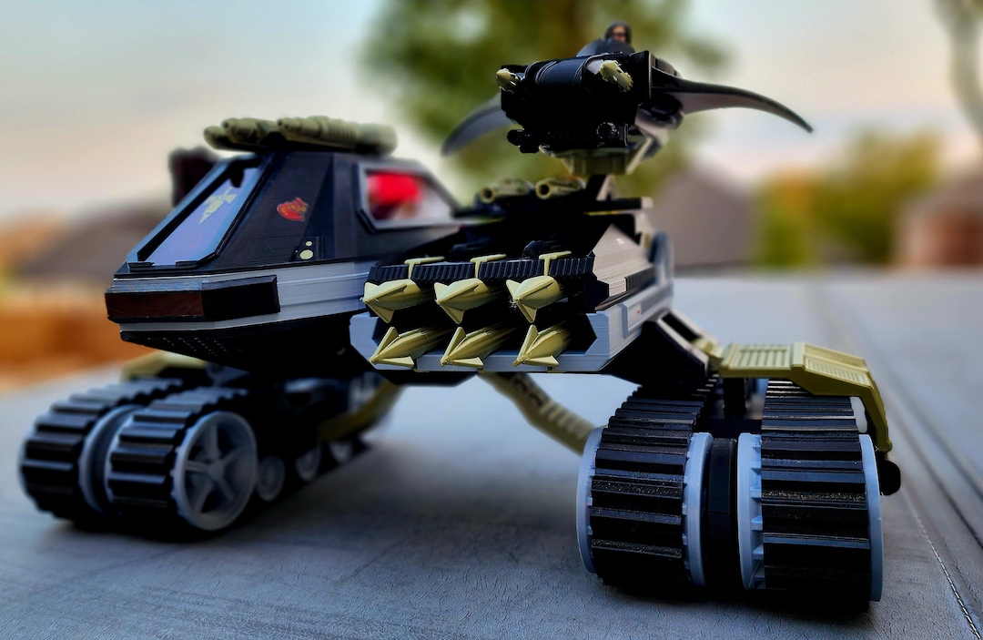 Classified Scale: Iron Grenadier Demon With Despoiler - 3D Printed - Etsy