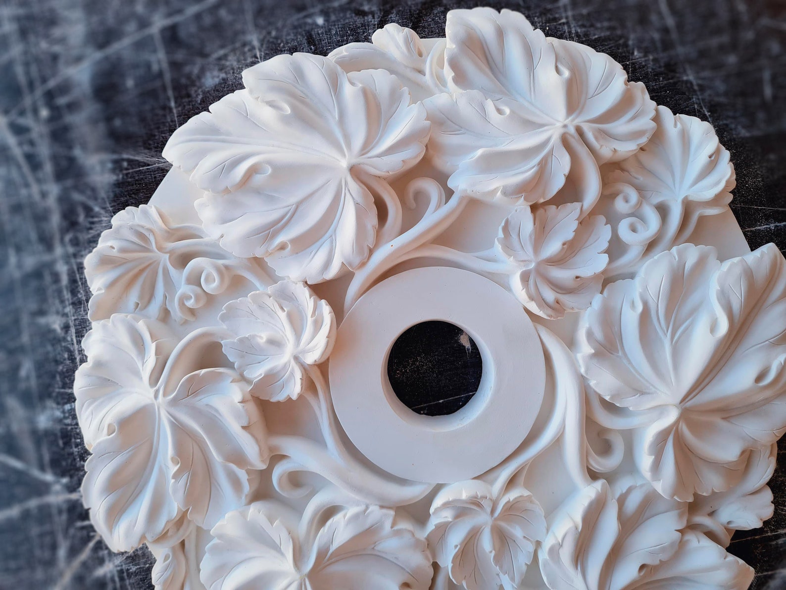 17in Ceiling Medallion Flower and Leaves Curved Pattern for Light ...