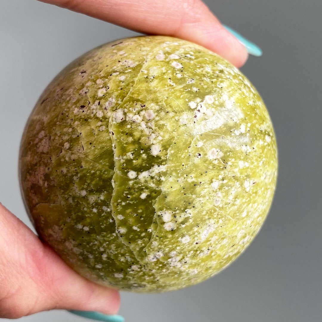 Serpentine Jade Sphere: Reiki Chakra Gemstone (61mm) - Etsy