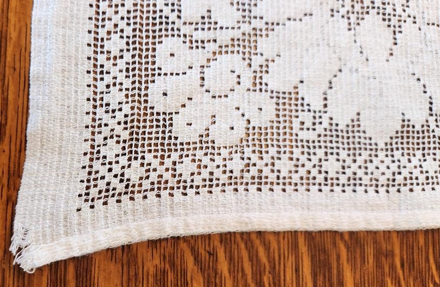 Vintage Quaker Lace Dresser Scarf Table Runner Excellent Condition 34 X ...