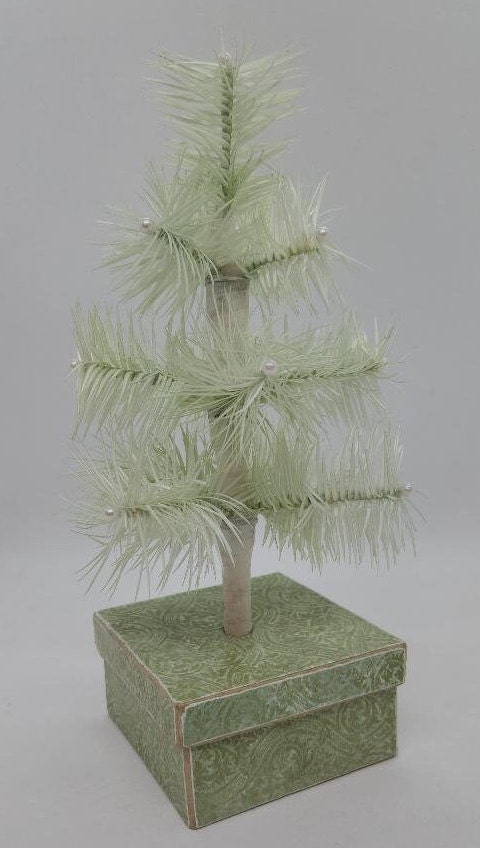 9 Miniature Feather Tree Pale Green Stiff Feathers 3 - Etsy Canada