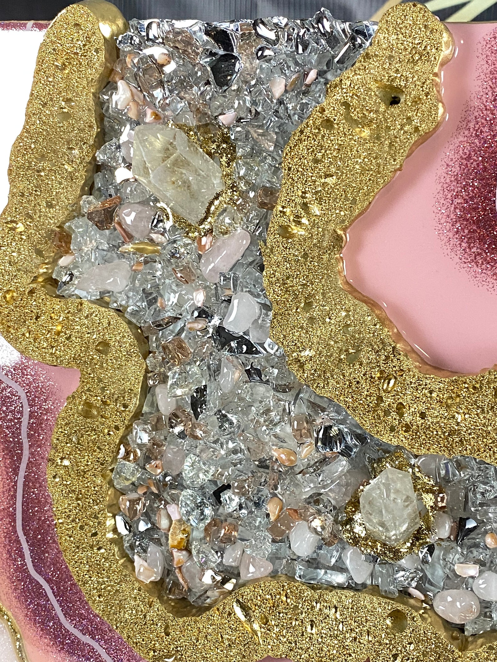Pink Geode Art for Living Room Wall Decor Pink Gold Resin Geode Wall ...
