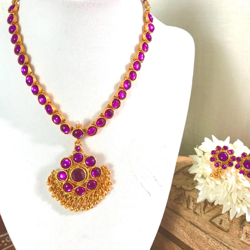 Magenta Necklace - Etsy