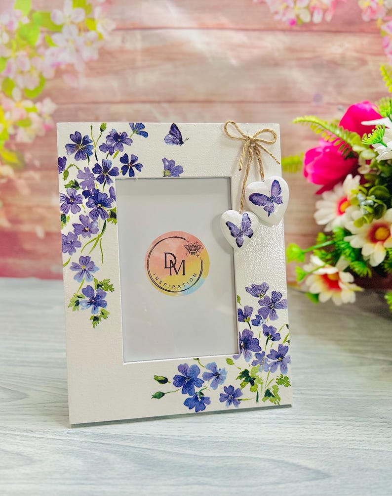 Rustic Wooden Photo Frame, Floral Decoupage, Hanging Hearts (4x6 Photo ...