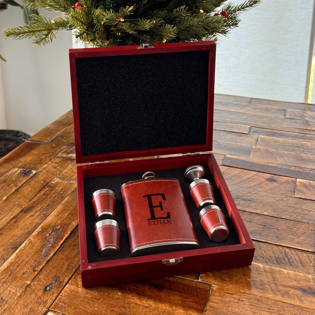 Personalized Flask Set With Box and Glasses, Engraved Flask, Groomsman ...