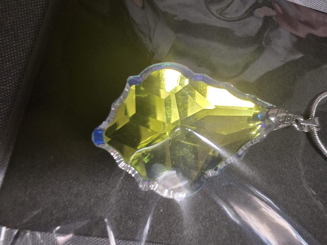 Scalloped Inverted Teardrop Crystal With Snake Chain - Etsy