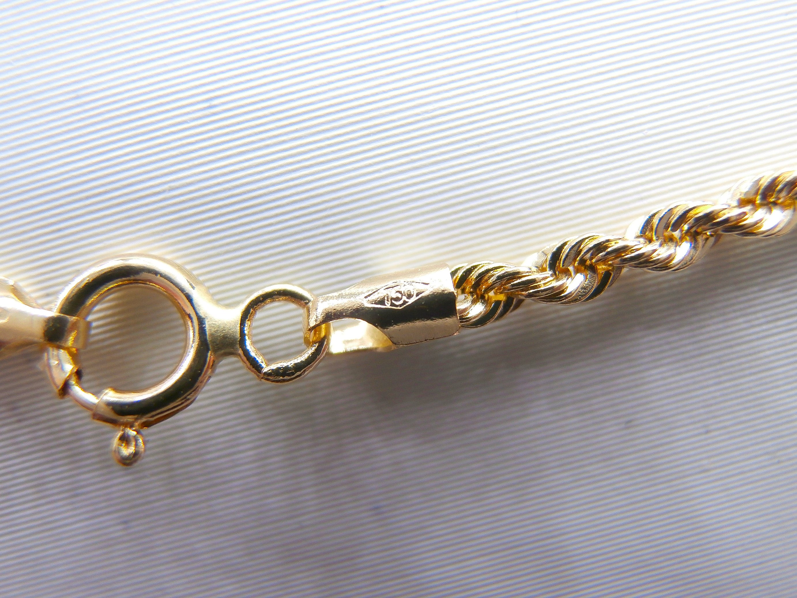 Stylized Gold Box Cross in 18K Yellow Gold Dim. 27 X 17mm. With 50 Cm ...