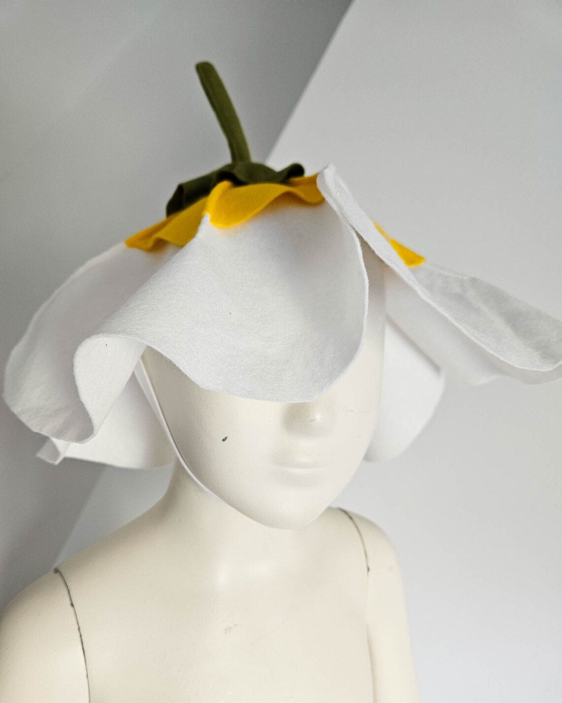 Primrose Spring Flower Petal Hat in Wool Felt - Etsy