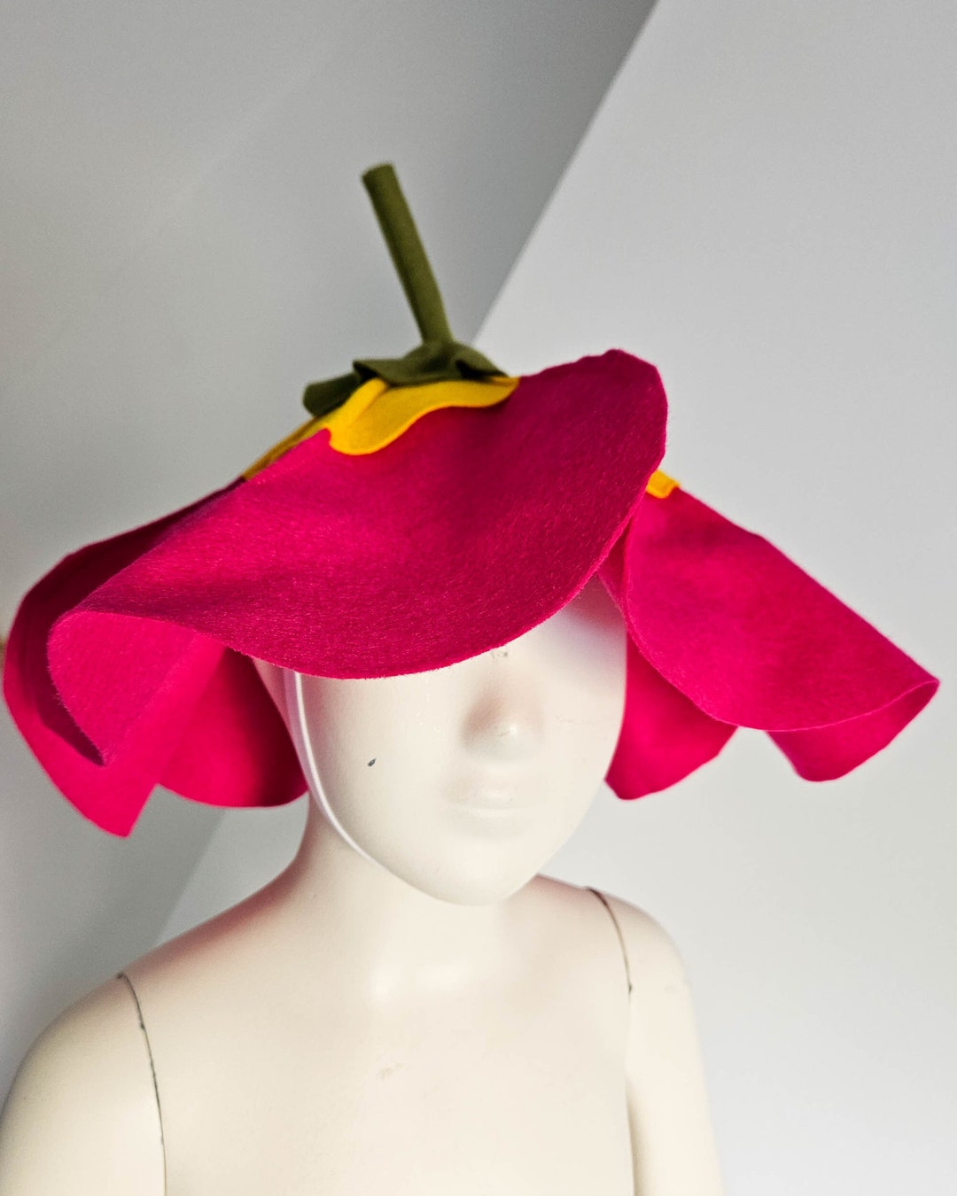 Primrose Flower Petal Hat in Wool Felt - Etsy