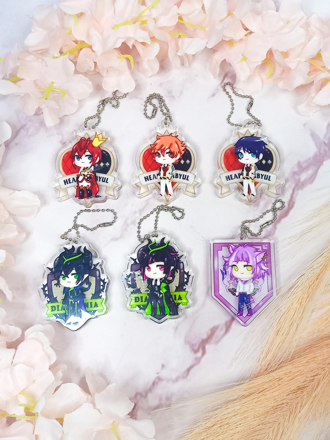 Twisted Wonderland Keychain - Etsy