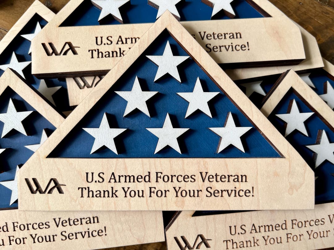 Folded Flag Keepsake Personalized Memorial Plaque Military Service ...