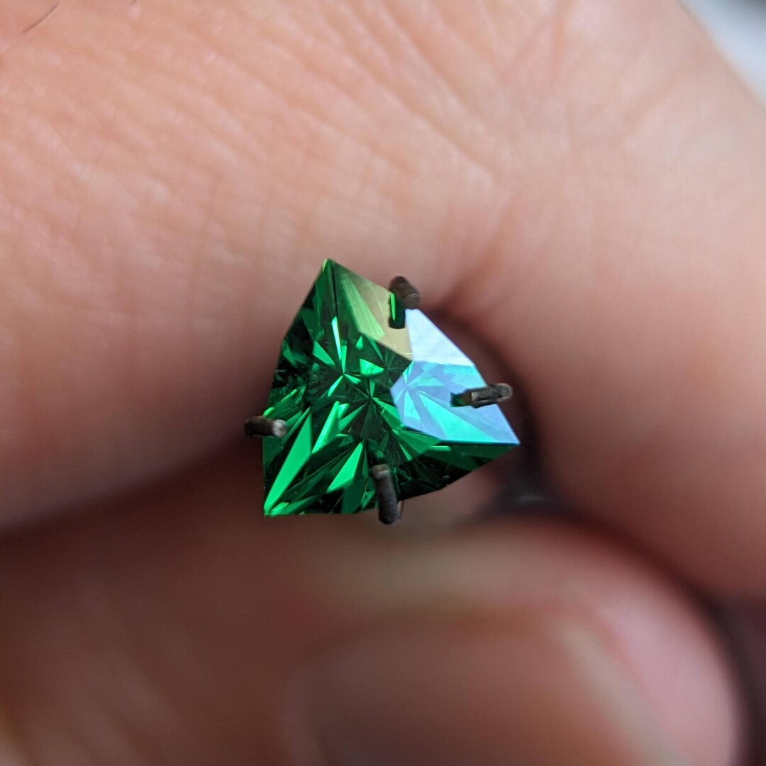 Lab Grown Garnet CTH:YAG Triangular Faceted Gemstone - Etsy