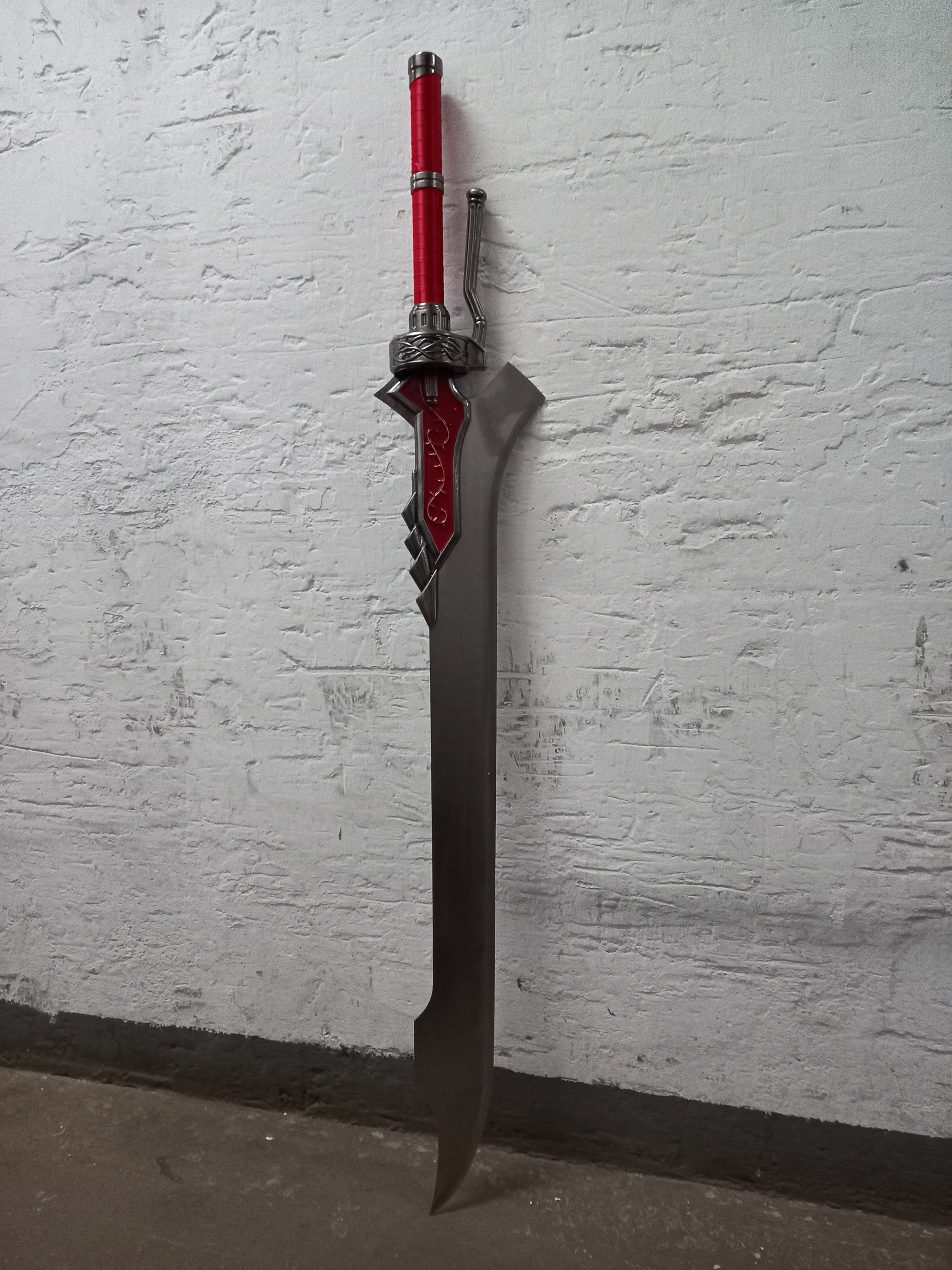 Red Queen Sword Replica