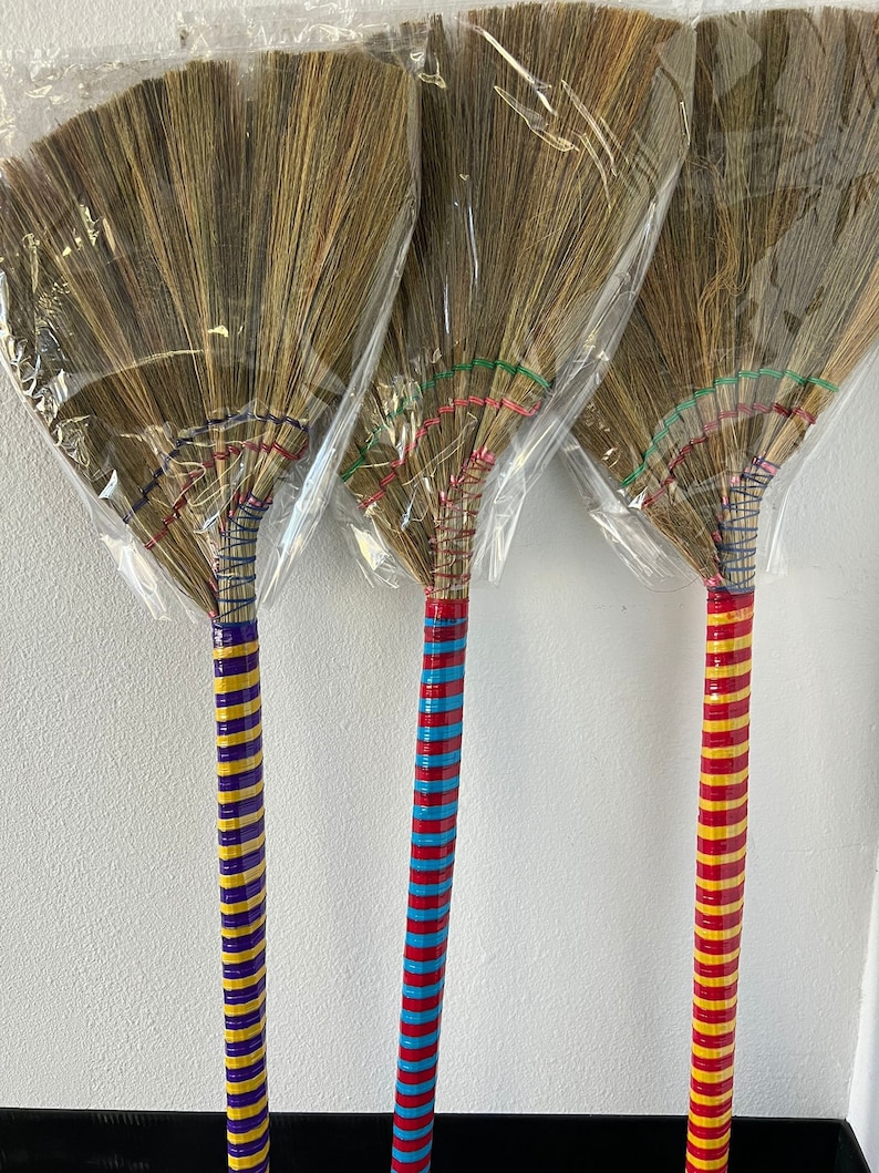 Handmade Asian Brooms - Made by Artisans in Vietnam - Straw Brooms, 40 ...