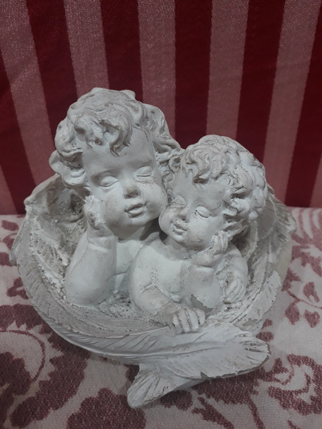 Sculpture: 3 Statuettes of Angels in Resin - Etsy