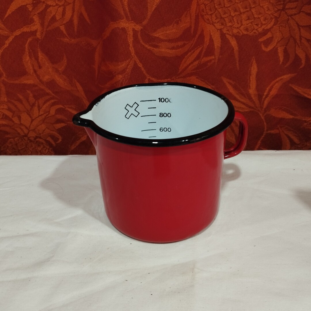 Vintage: Graduated Measuring Jug in Red Enamelled Sheet Metal - Etsy