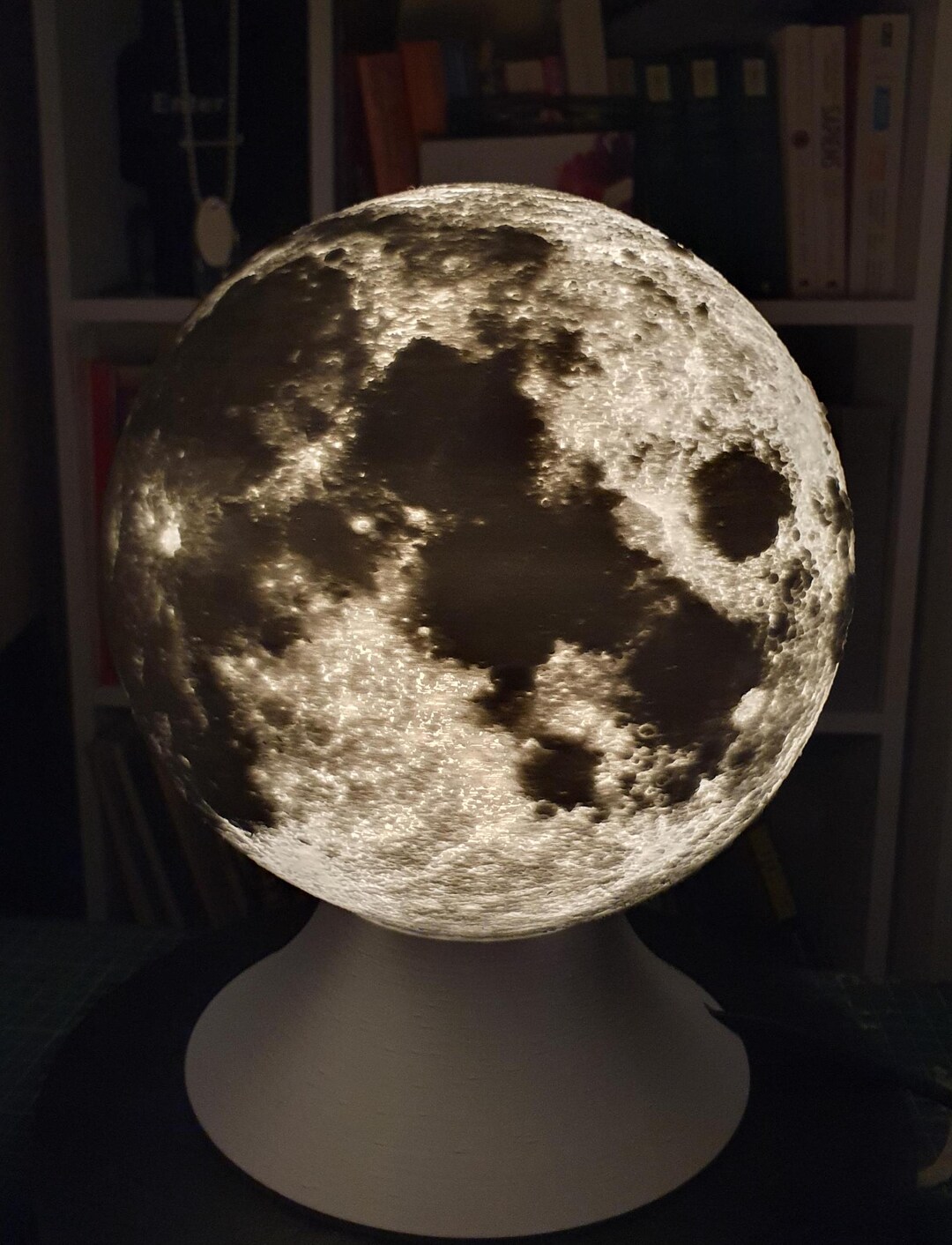 Moon Lamp -- Realistic Moon Surface -- Table Decor Night Light - Etsy