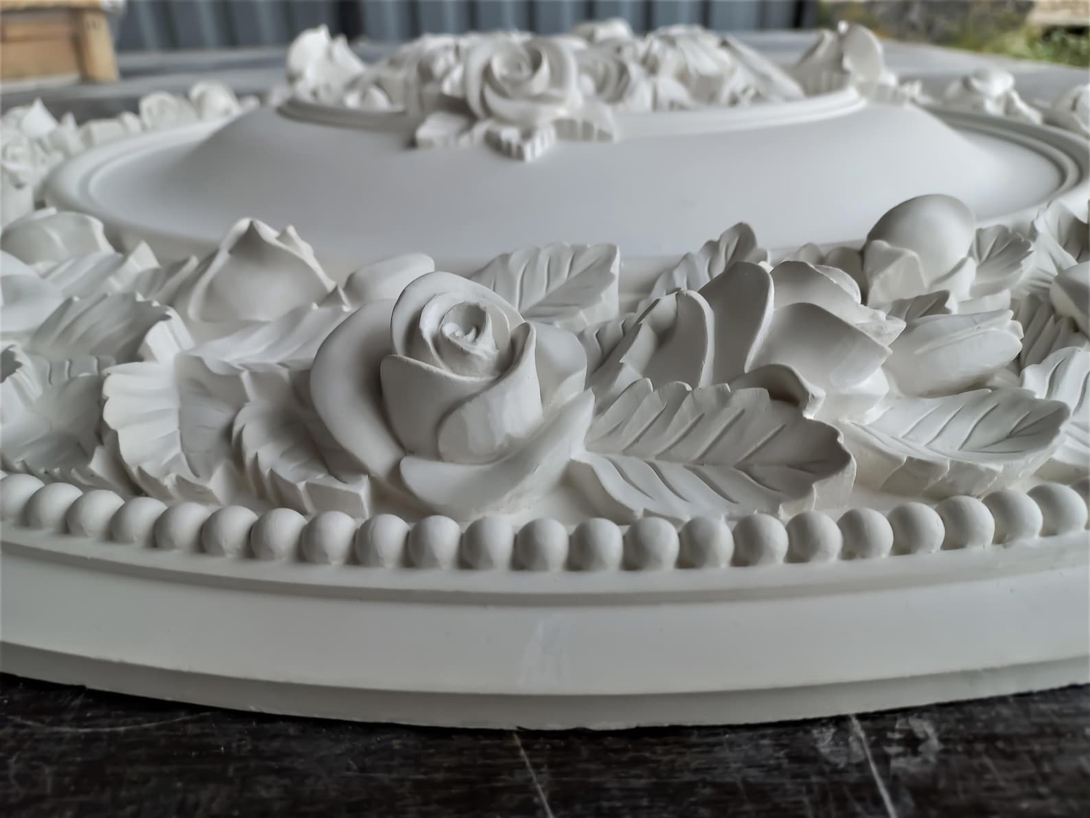 70 Cm Plaster Rosette for Chandeliers and Elegant Ceiling Decorations ...
