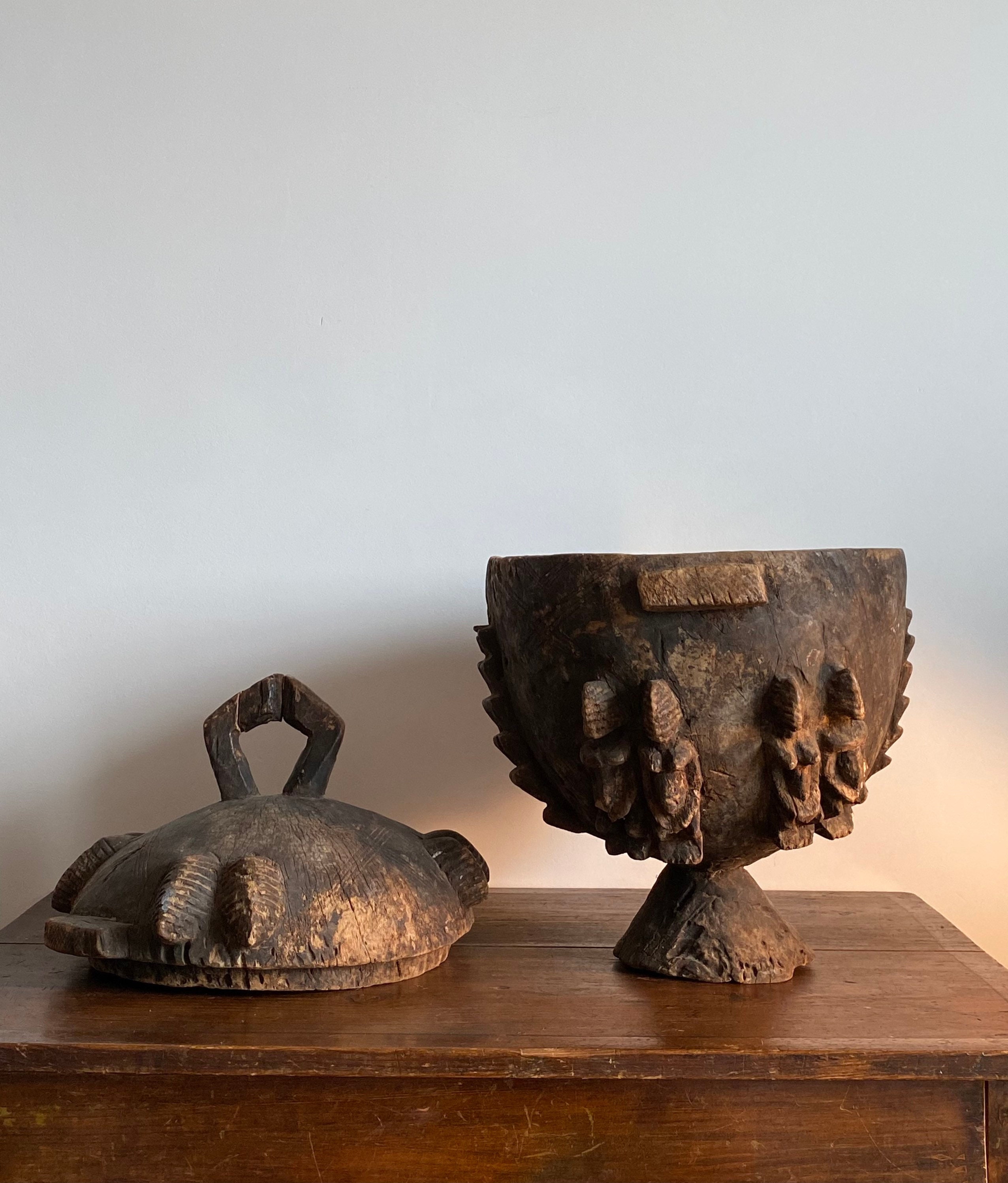 ANTIQUE AFRICAN VESSEL in Wood Hand Sculpted Vessel Handmade Wood ...