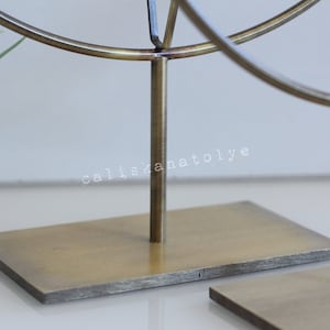 Modern Metal Art Display Stand: Sculpture & Glass Holder - Etsy