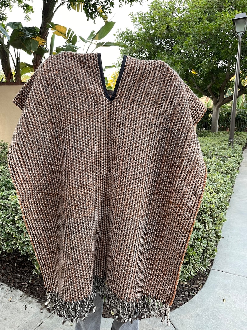 Authentic Mexican Poncho, 100% Wool, Handwoven in Oaxaca, México. - Etsy