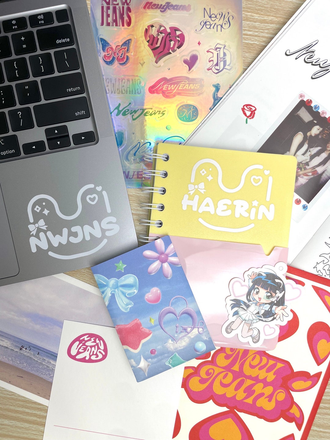 New Jeans Names Vinyl Sticker Decal, NWJNS New Jeans Laptop Sticker ...