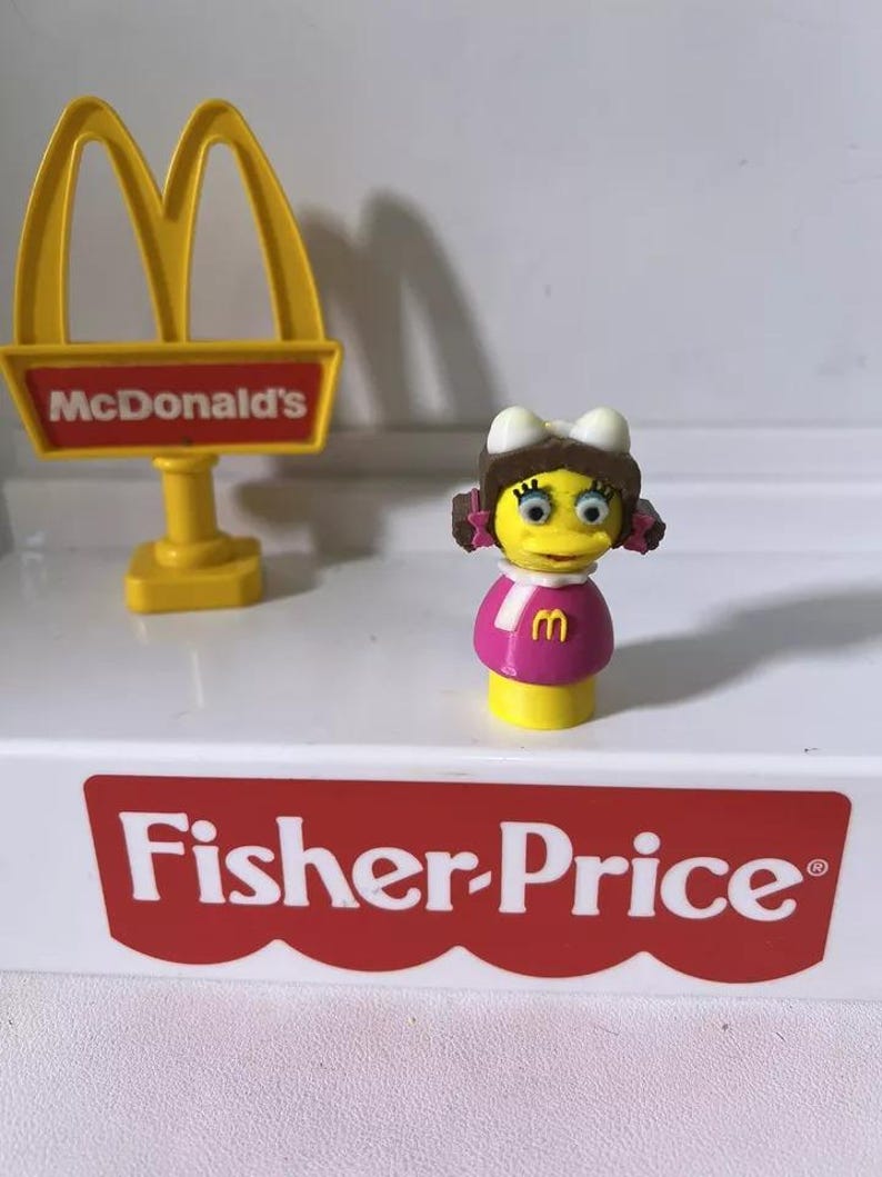 Vintage Fisher Price Mcdonald Restaurant #2552 - COMPLETE YOUR PLAYSET ...