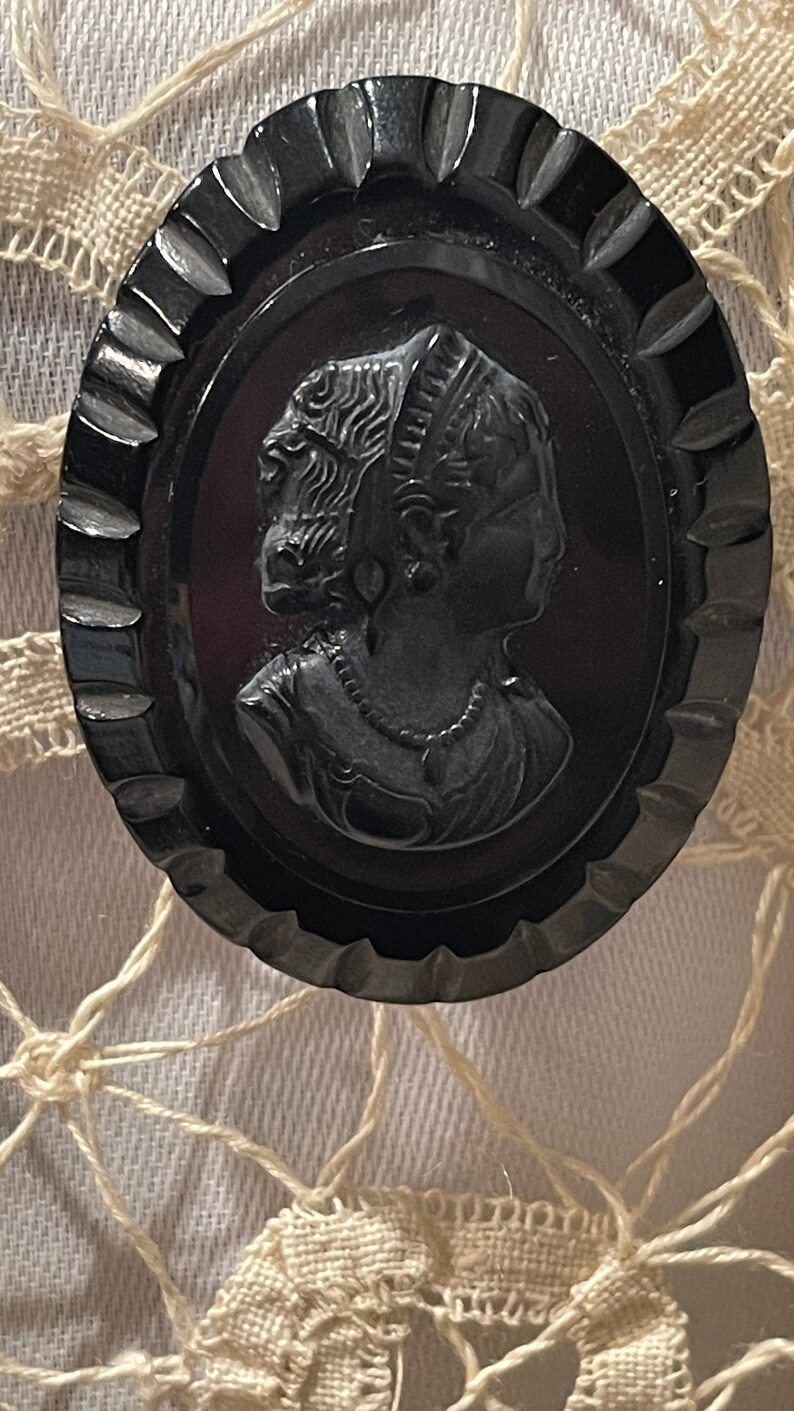 LARGE JET MOURNING Brooch. Victorian Brooch Black Cameo Brooch Mourning ...