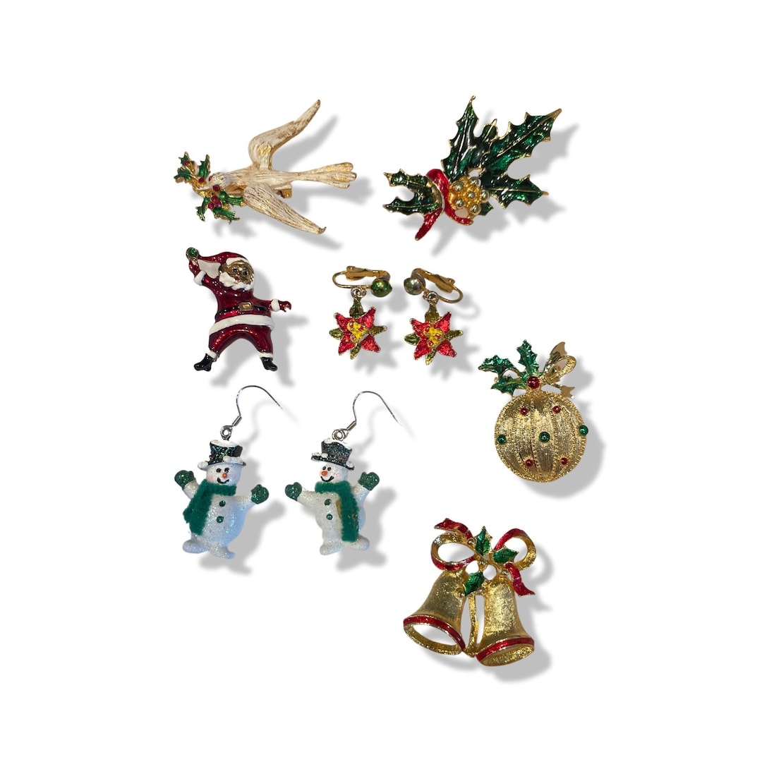 A Charming Collection of Vintage Christmas Pins, Brooches/ Earrings ...