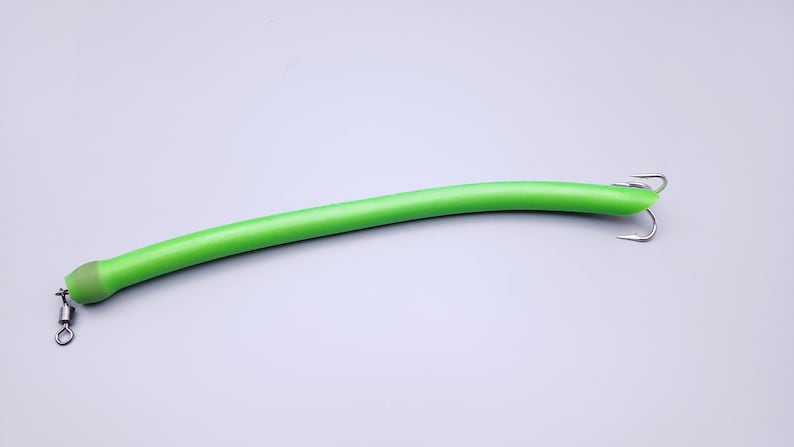 1/2 Ounce 12 Inch Long Barracuda Tube Fishing Lure With Treble Hook and ...