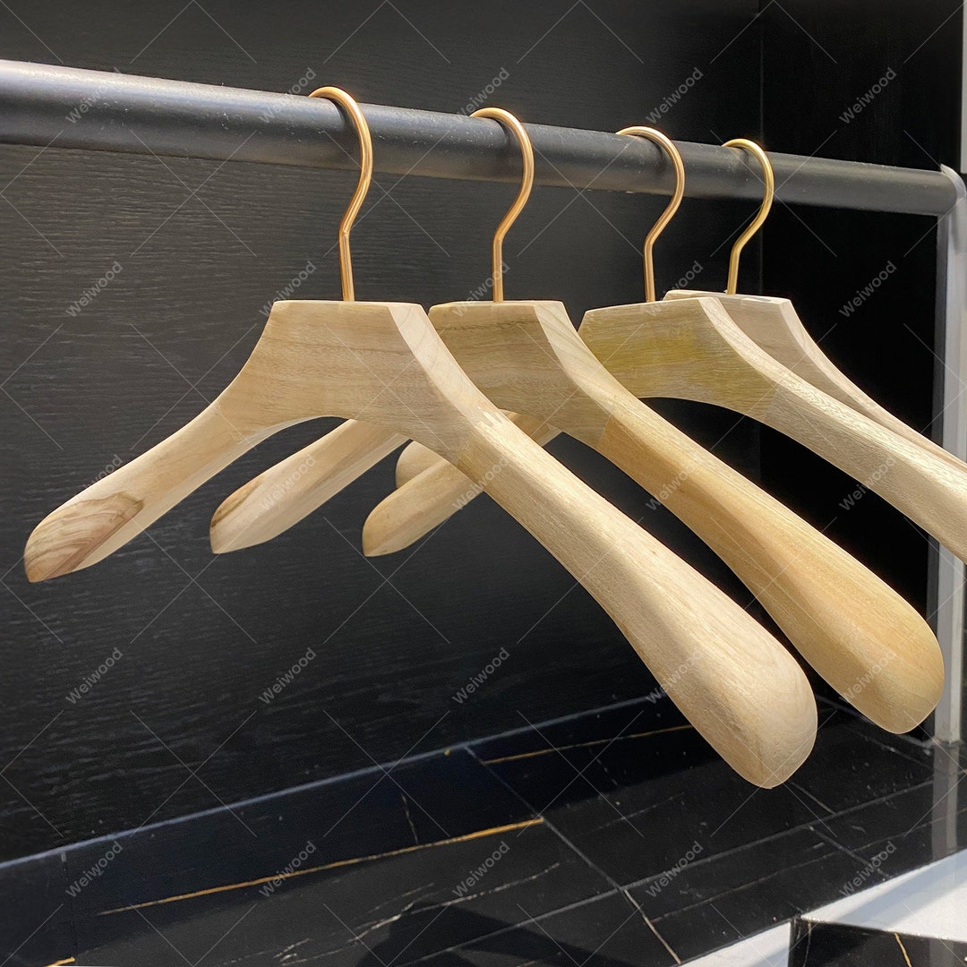 Wooden Hangers, Wide Shoulder Clothes Hangers for Closet, Wood Coat Hanger With Smooth Finish ...