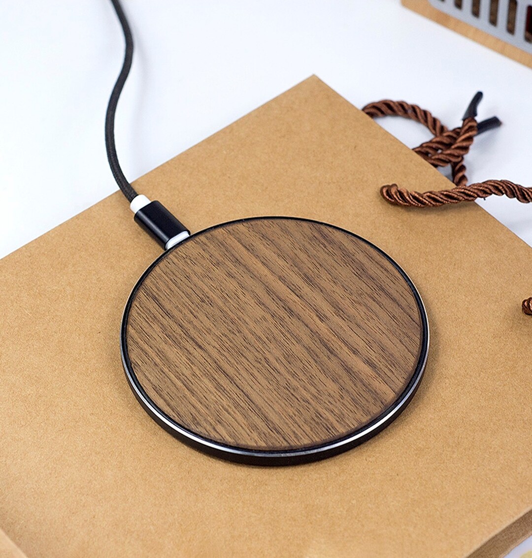 Round Charging Station for Multiple Devices iPhone Charging Station ...