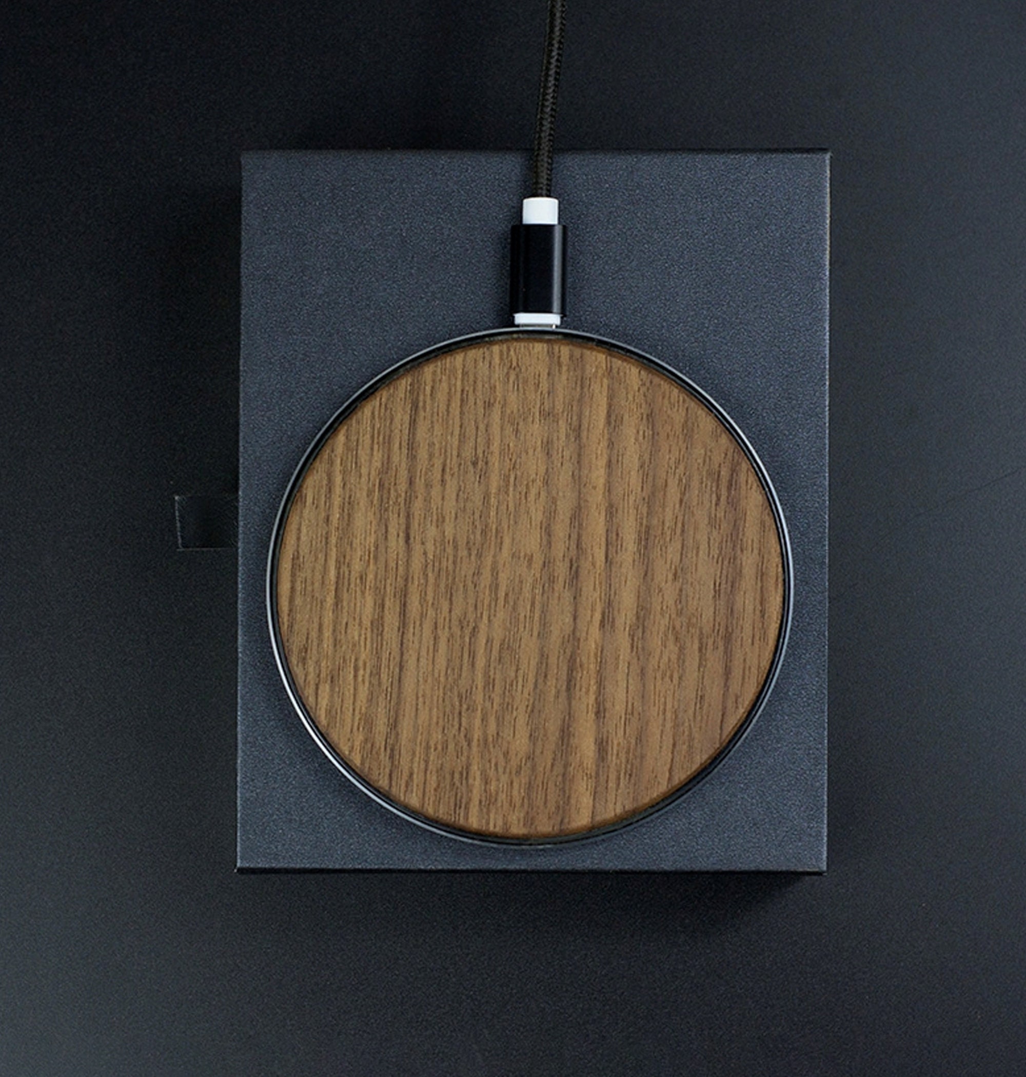 Round Charging Station for Multiple Devices iPhone Charging Station ...