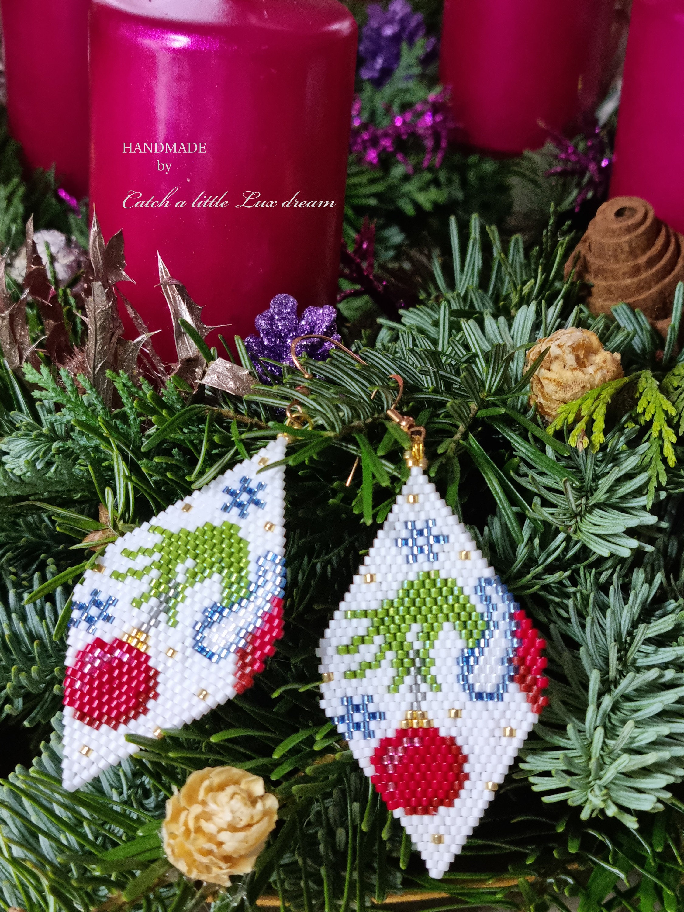 Brick-stitch Earrings Grinch With Christmas Bauble - Etsy