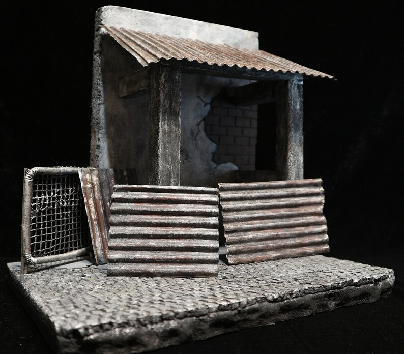 Figure Diorama Barricade Action Figure Display for 5-6 Action Figures ...
