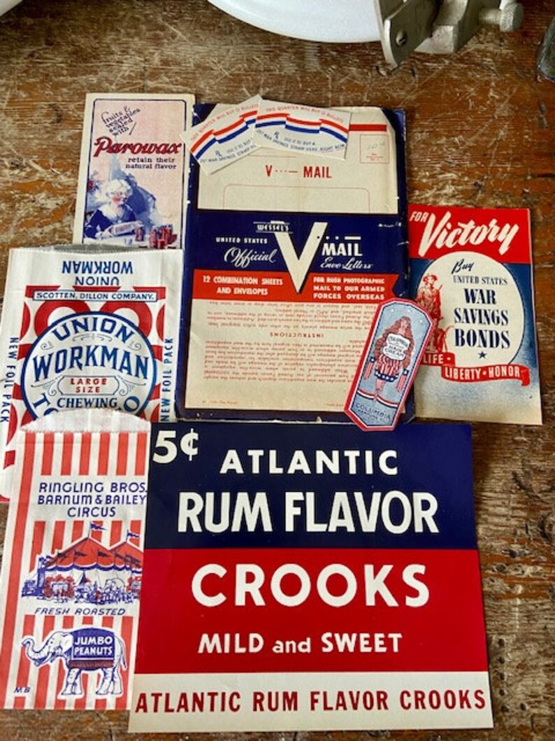 Vintage, Antique, Junk Drawer Lot, Advertising, Trinkets and Treasures ... Vintage, Antique, Junk Drawer Lot, Advertising, Trinkets and Treasures ...