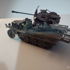 PRO Built German Sdkfz. 10 Halftrack Vehicle Mounting a 20-mm Anti ...
