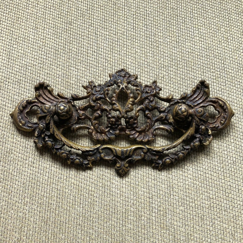 French Baroque Pull - Etsy