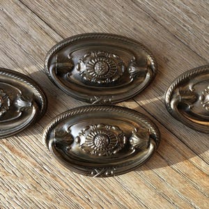 Vintage Hepplewhite Drawer Pulls Oval 4 AVAILABLE, Dark Antique Brass ...